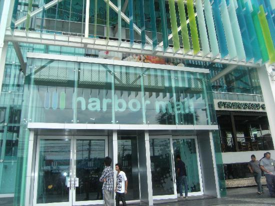 Harbor Mall & Lotus's Hypermarket. - Laem Chabang City Municipality