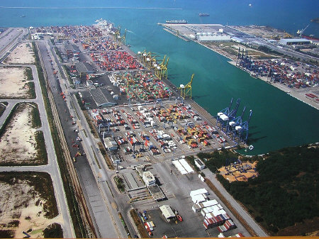 Laem Chabang Deepwater Port. - Laem Chabang City Municipality