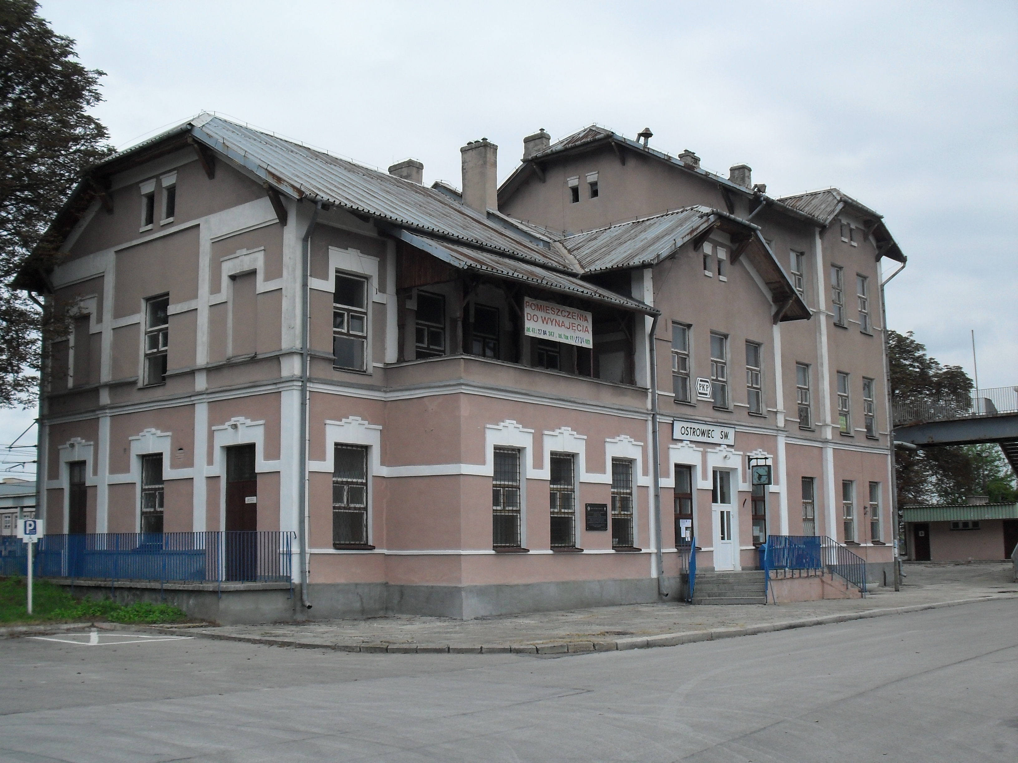 Dworzec PKP Ostrowiec Św. - Ostrowiec Świętokrzyski