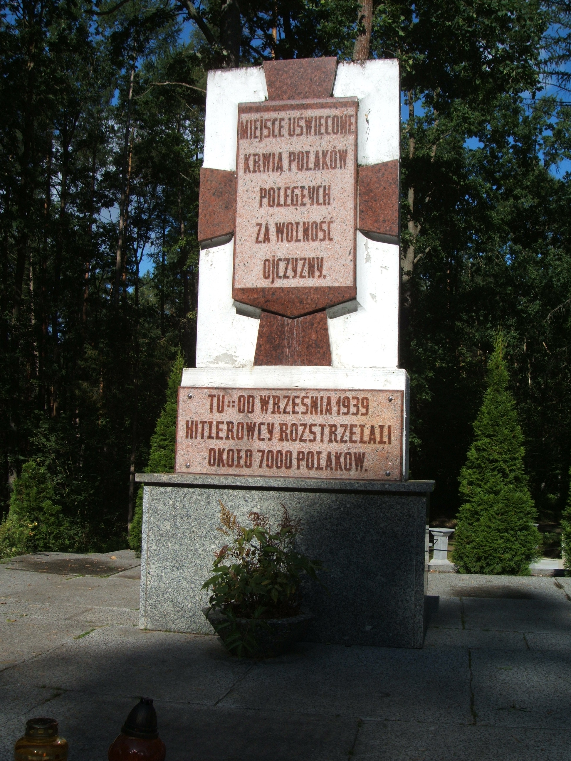 Mass graveyard | Second World War 1939-1945, green area