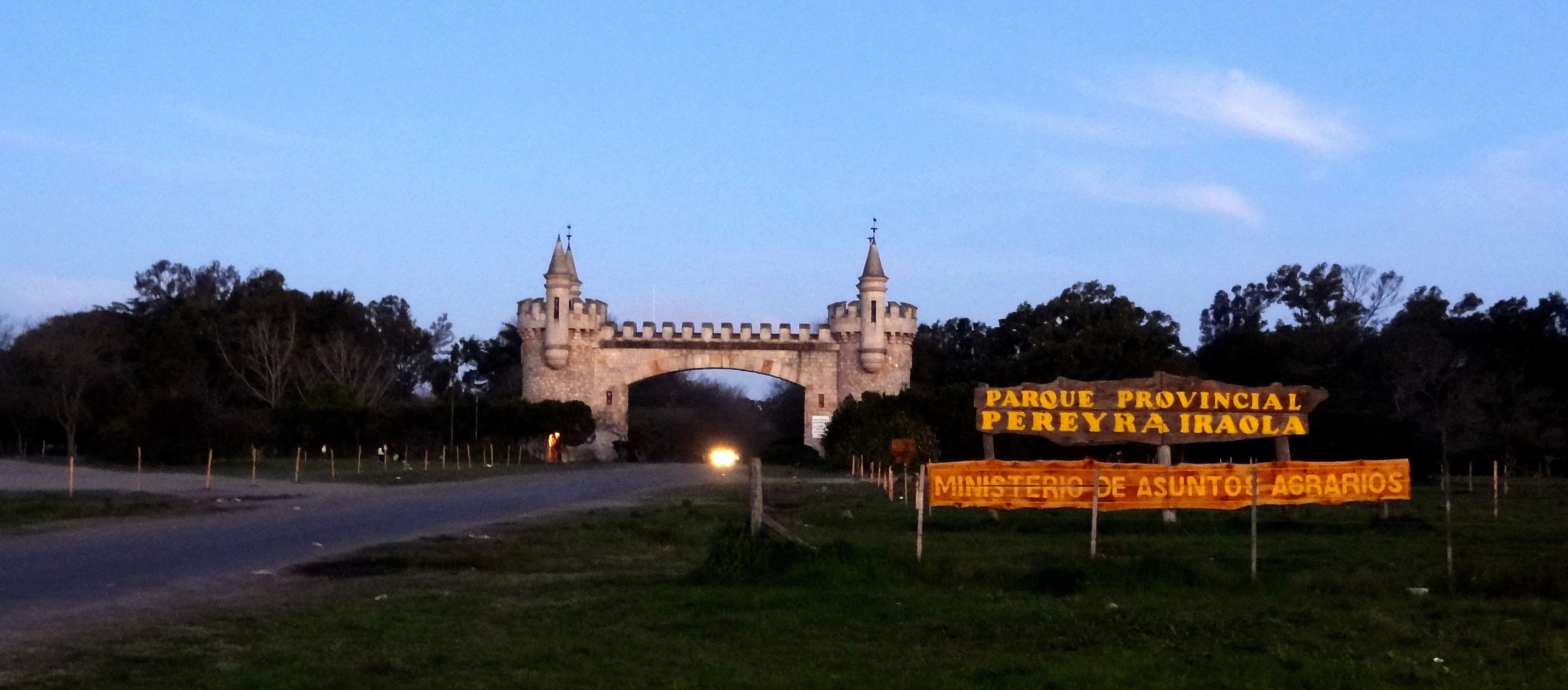 Arco, Parque Pereyra Iraola