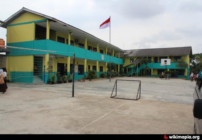 Komp. YPIA Al-Azhar Batam (TK1,SD1,SMP1,SMA,SMK)