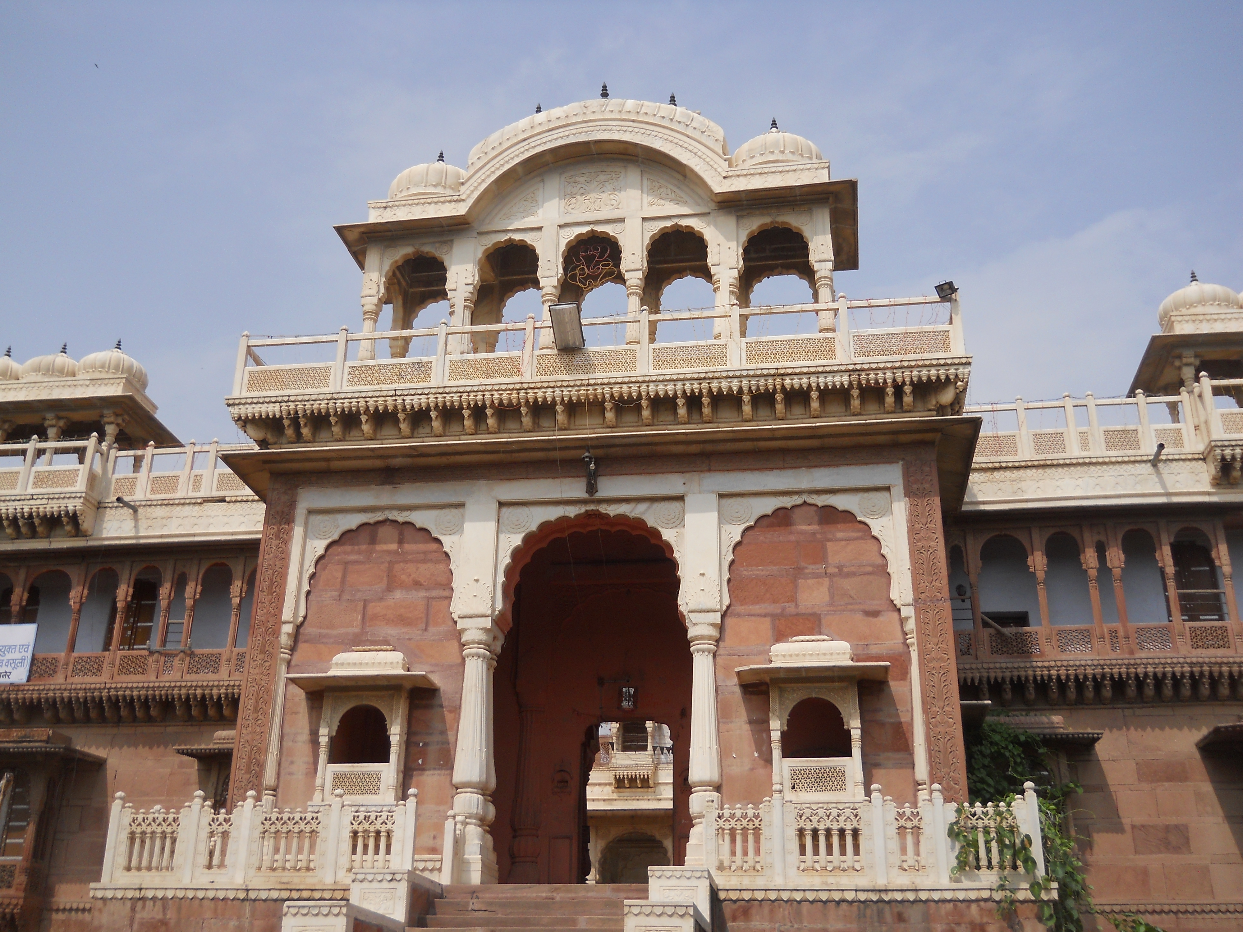 Raj Ratan Bihariand Rasik Siromani Temple Bikaner - Bikaner