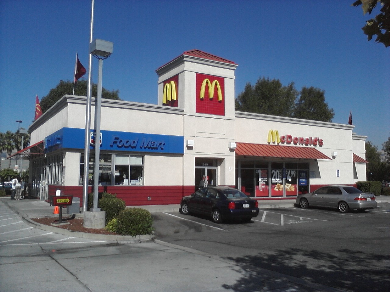 McDonald's / Chevron Food Mart - Milpitas, California Great Mall Drive ...
