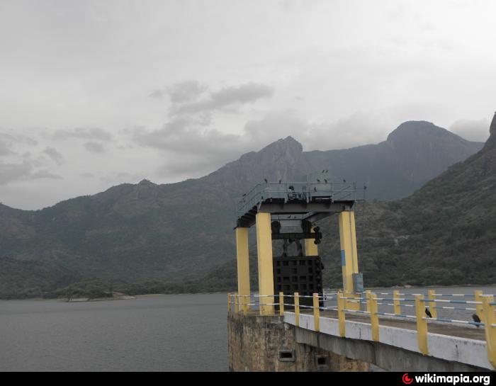 a floodgate - Aaliyaar dam