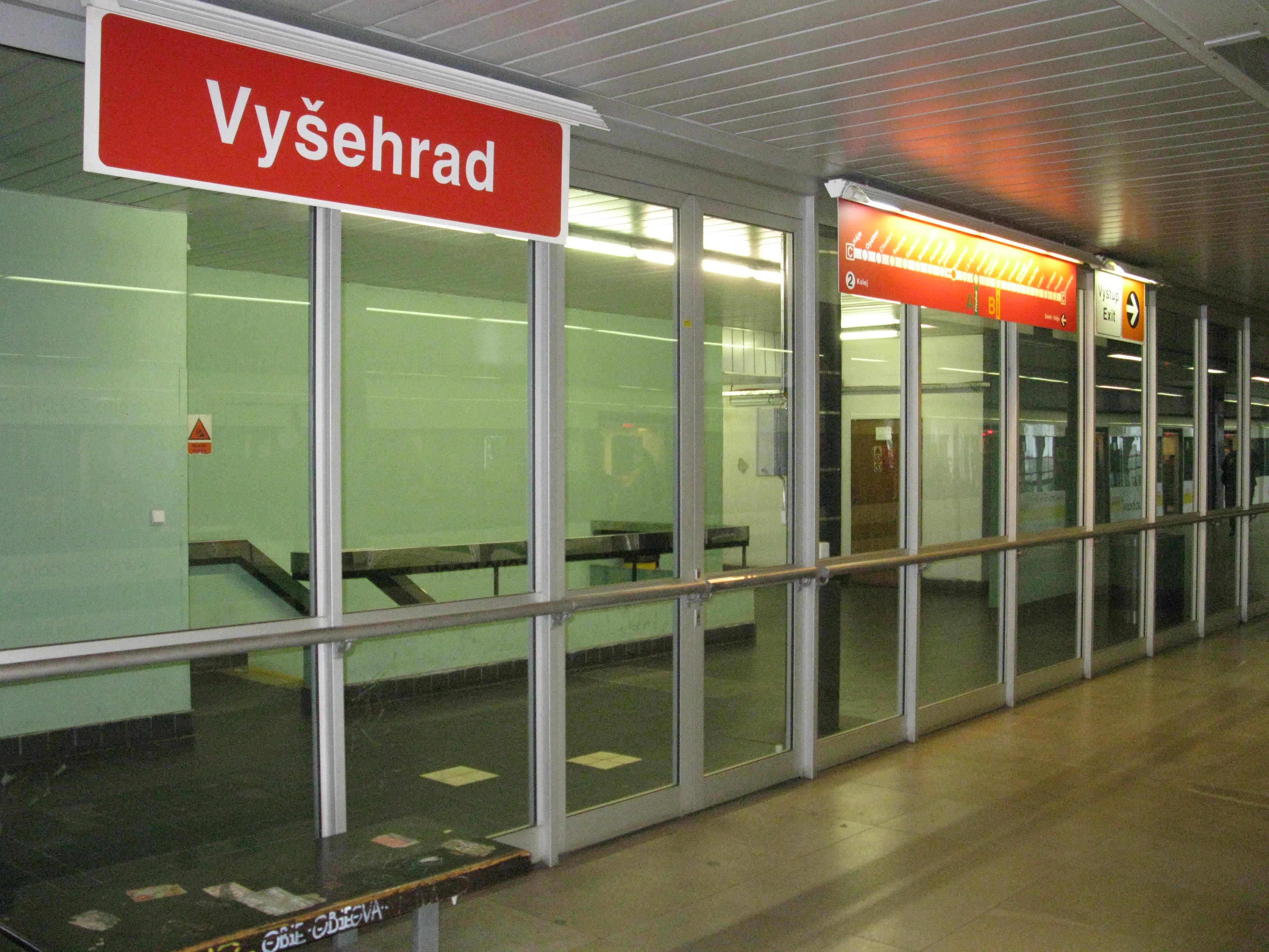 Stanice metra Vyšehrad - Praha