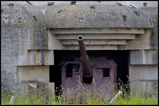 The Longues-sur-Mer battery