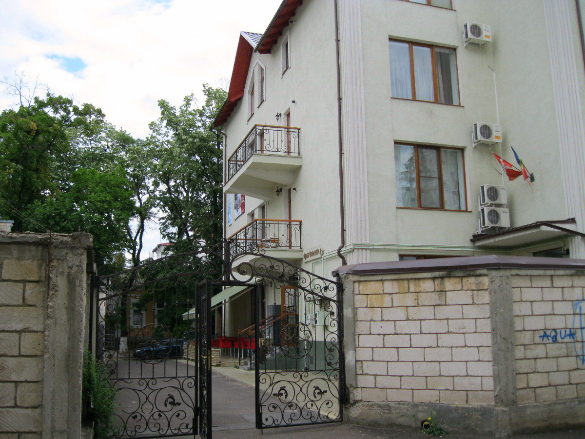 Nicolae Iorga str., 2 - Chişinău | apartment building