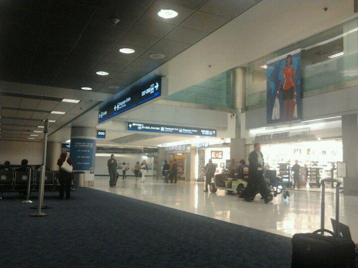 Miami International Airport (MIA/KMIA)