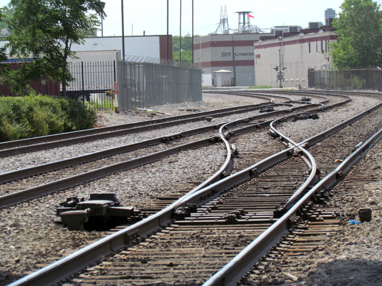 METRA RACINE Interlocking