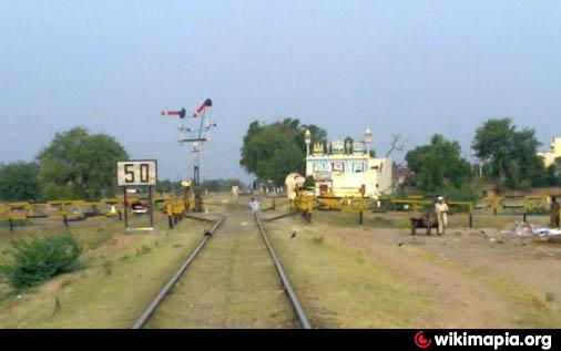 Railway station mosque - Dinga
