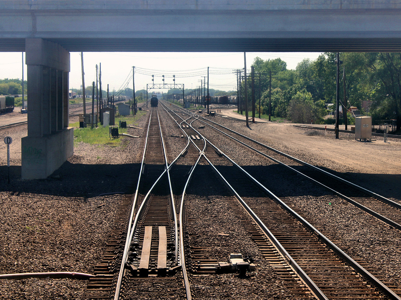 BNSF (CBQ) EOLA Interlocking - Aurora, Illinois