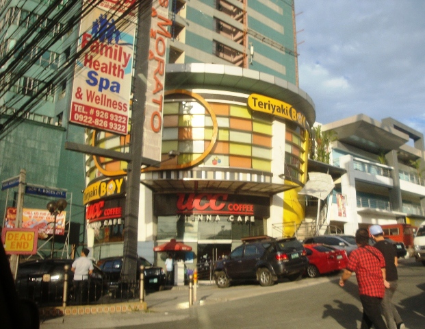 Tomas Morato Plaza - Quezon City