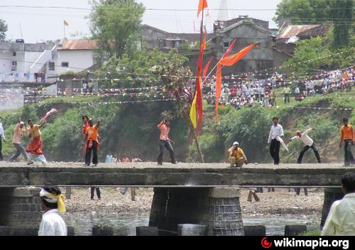 Pandhurna — Overview