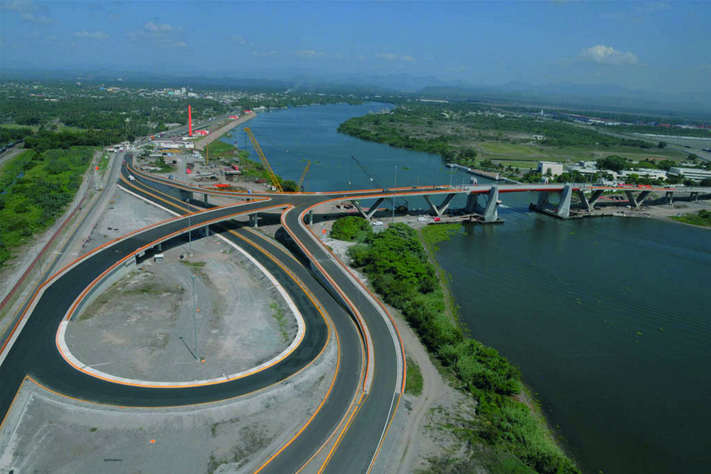 Puente Albatros Lázaro Cárdenas