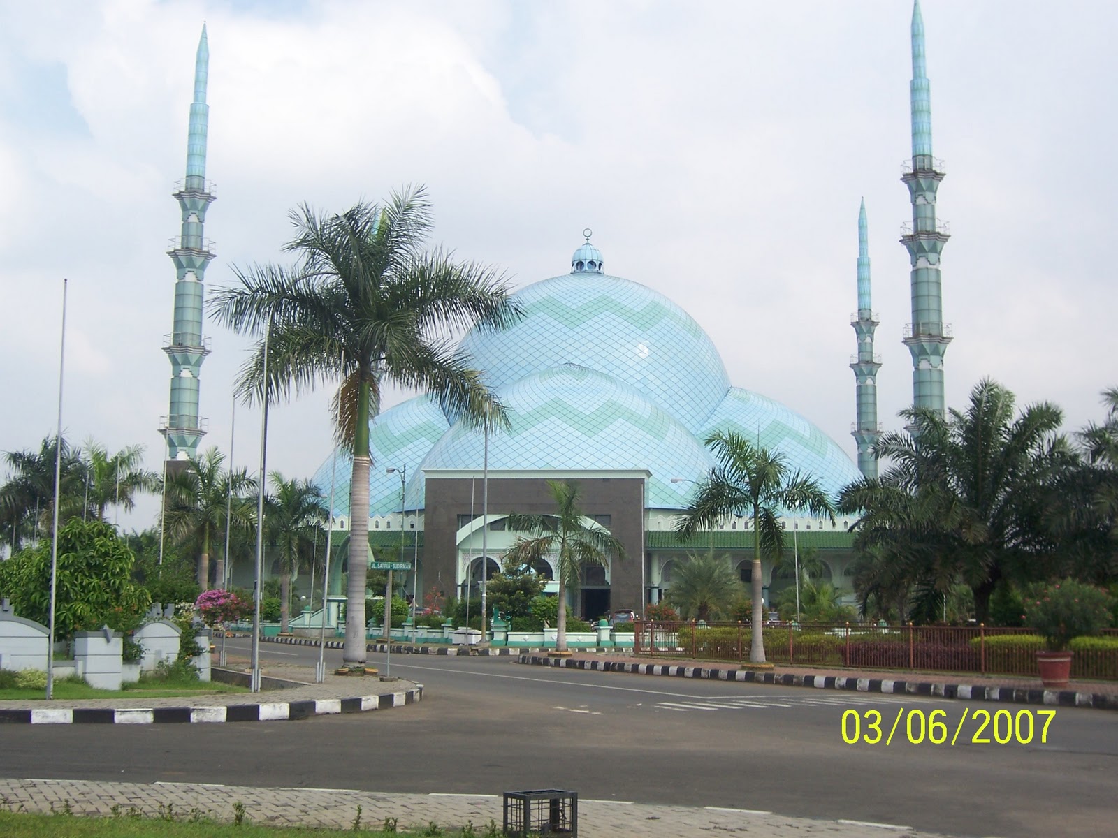 Masjid Raya Al-A'zhom - Tangerang