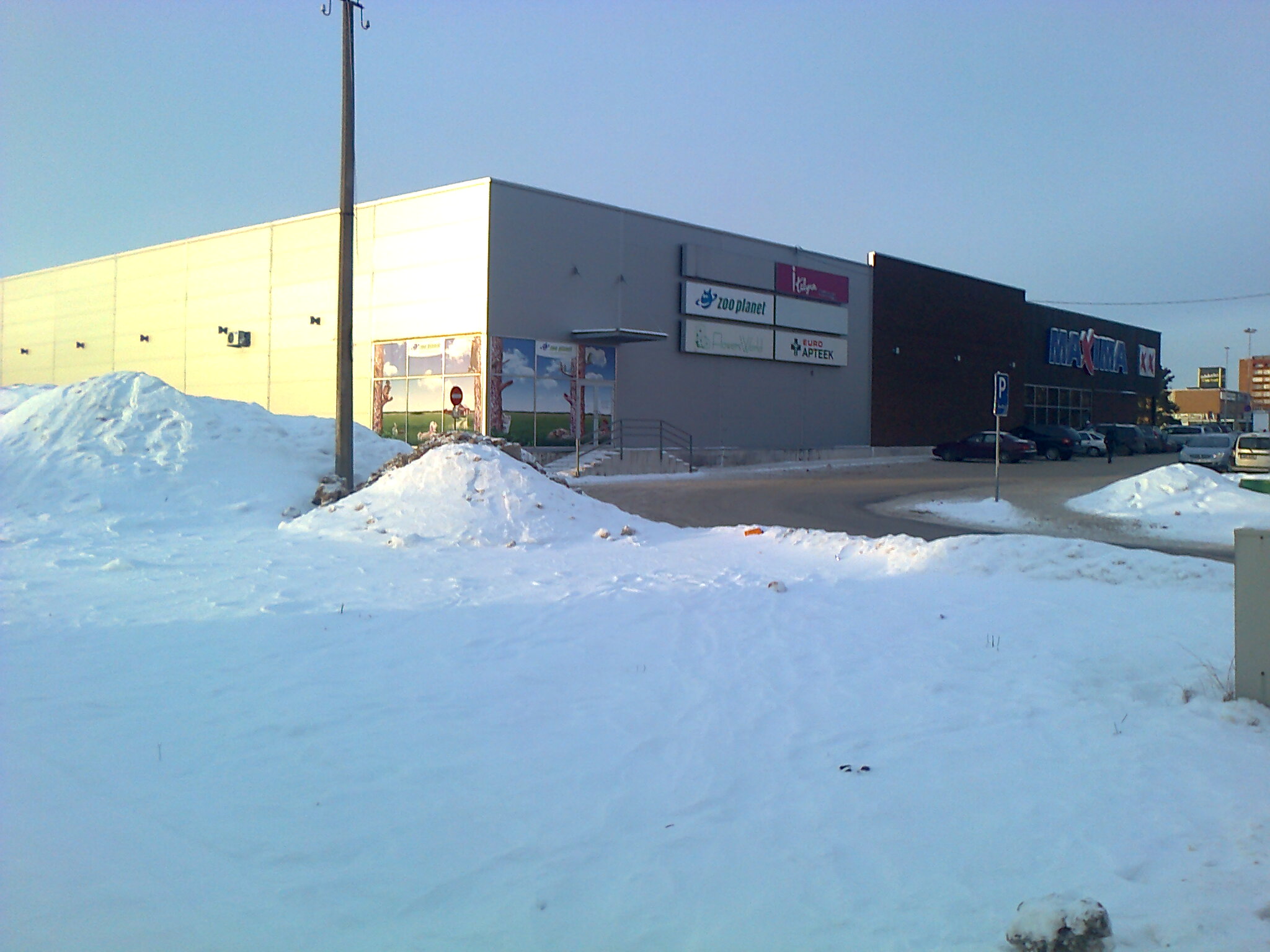 Maxima XX - Narva Kreenholmi Street, 52