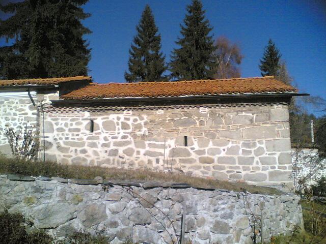 Kirche „St. St. Theodor Tiron und Theodor Stratilat” - Dobarsko