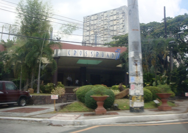 Crossroad 77 - Quezon City Mother Ignacia Avenue, 77