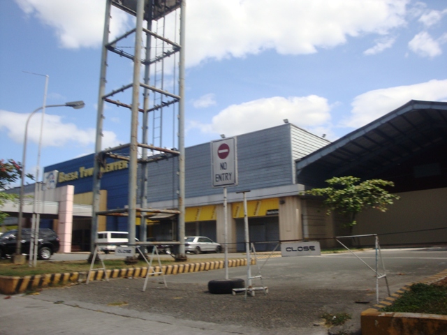 Baesa Town Center - Quezon City