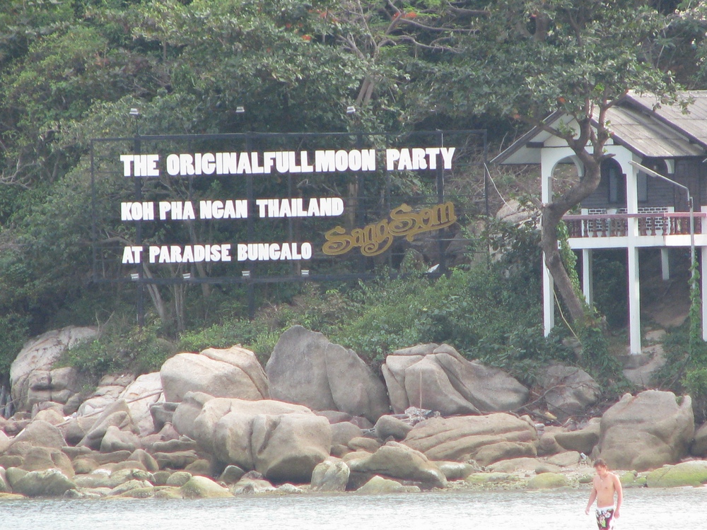 Haad Rin Nok (Sunrise) - Full Moon Party Beach