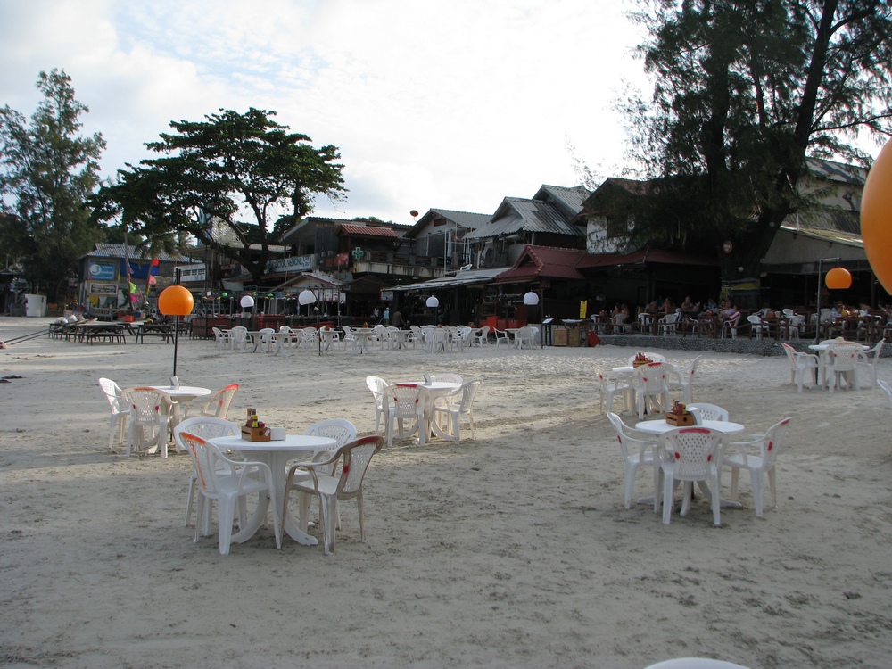 Haad Rin Nok (Sunrise) - Full Moon Party Beach