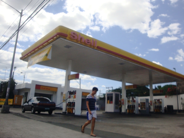 Shell Gas Station - Baesa - Quezon City