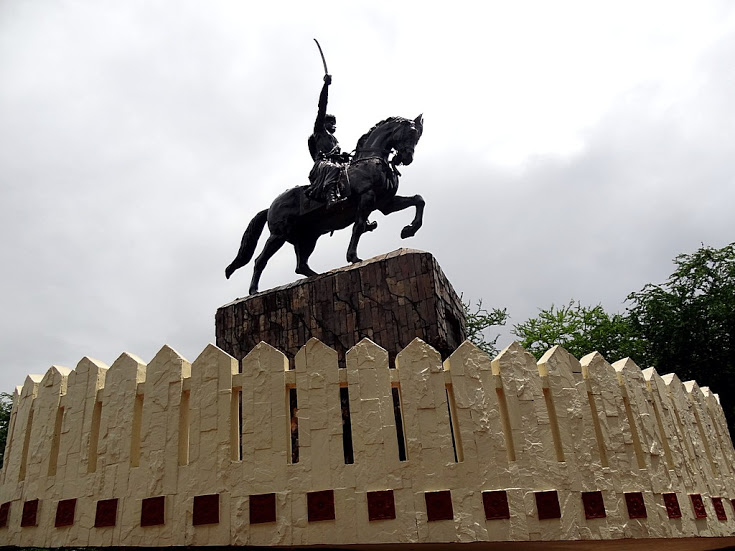 Chimmaji Appa Statue