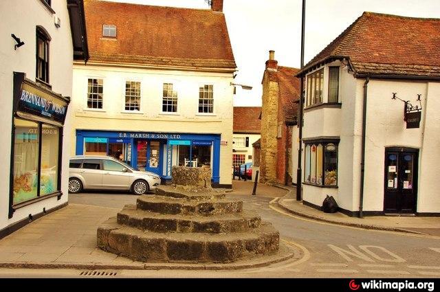 Sturminster Newton — Overview