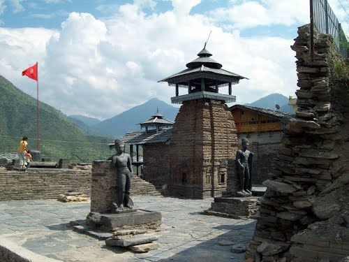 Lakhamandal Temple - Lakhamandal