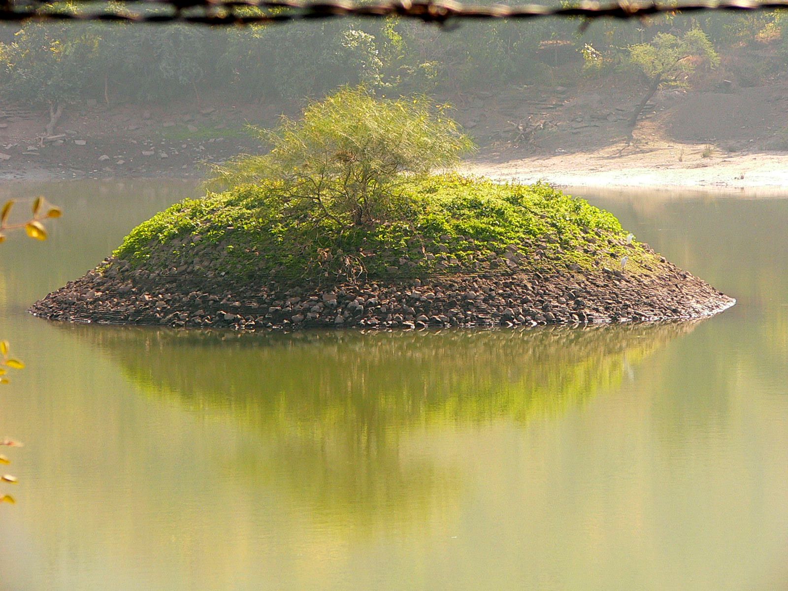 Paatal Talav