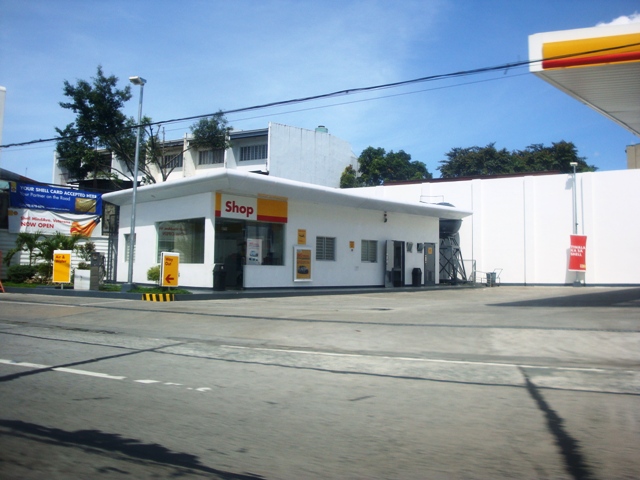 Shell Gas Station - Quezon City