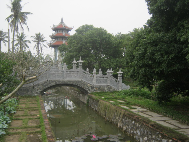 Canh Linh Pagoda - Phú Thái Townlet | temple, buddhist temple