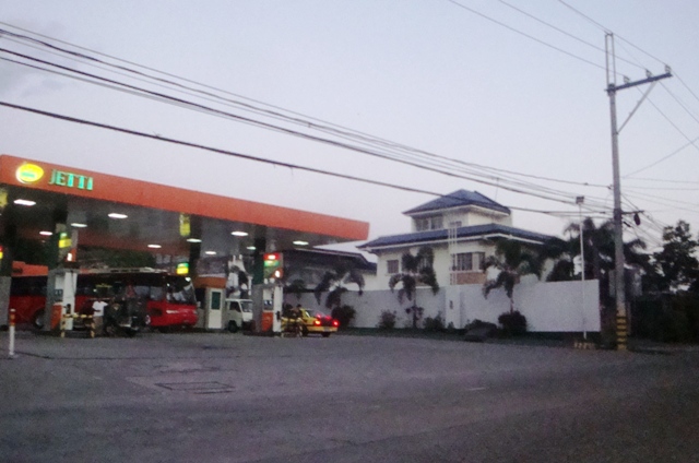 Jetti Gas Station - Quezon City Dahlia Avenue