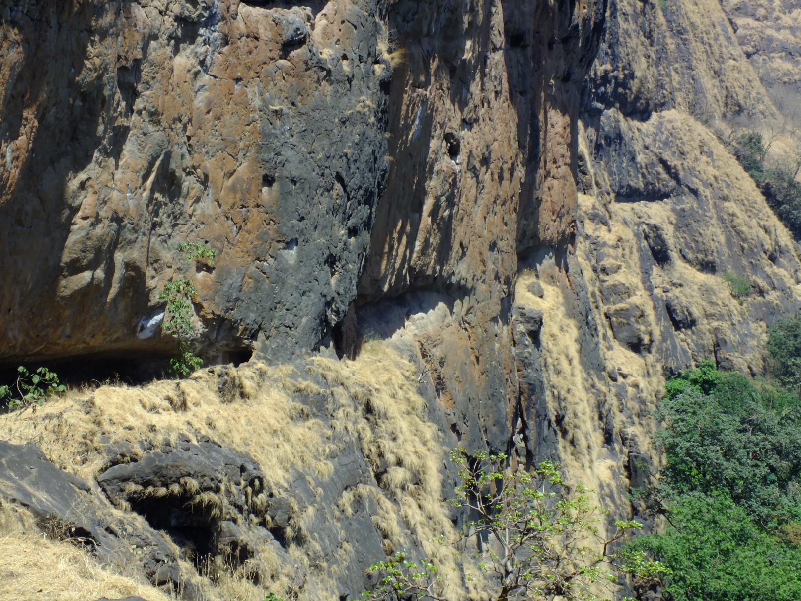 Kambre Caves | mountain, place with historical importance, interesting ...