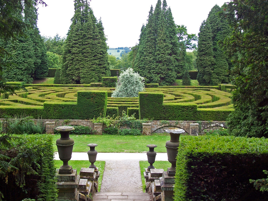 Chatsworth House Maze