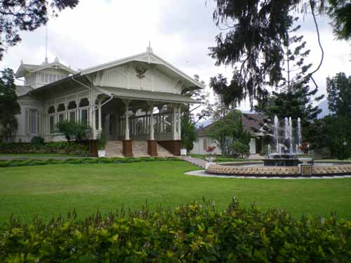 Cipanas Palace