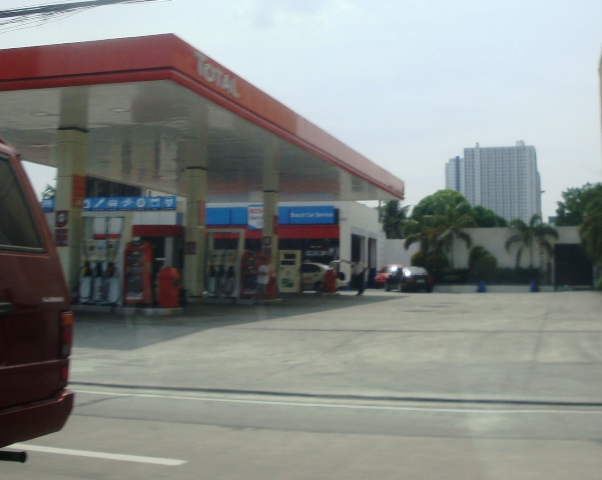 Total Gas Station - Quezon City Mindanao Avenue (C-5 / N128)