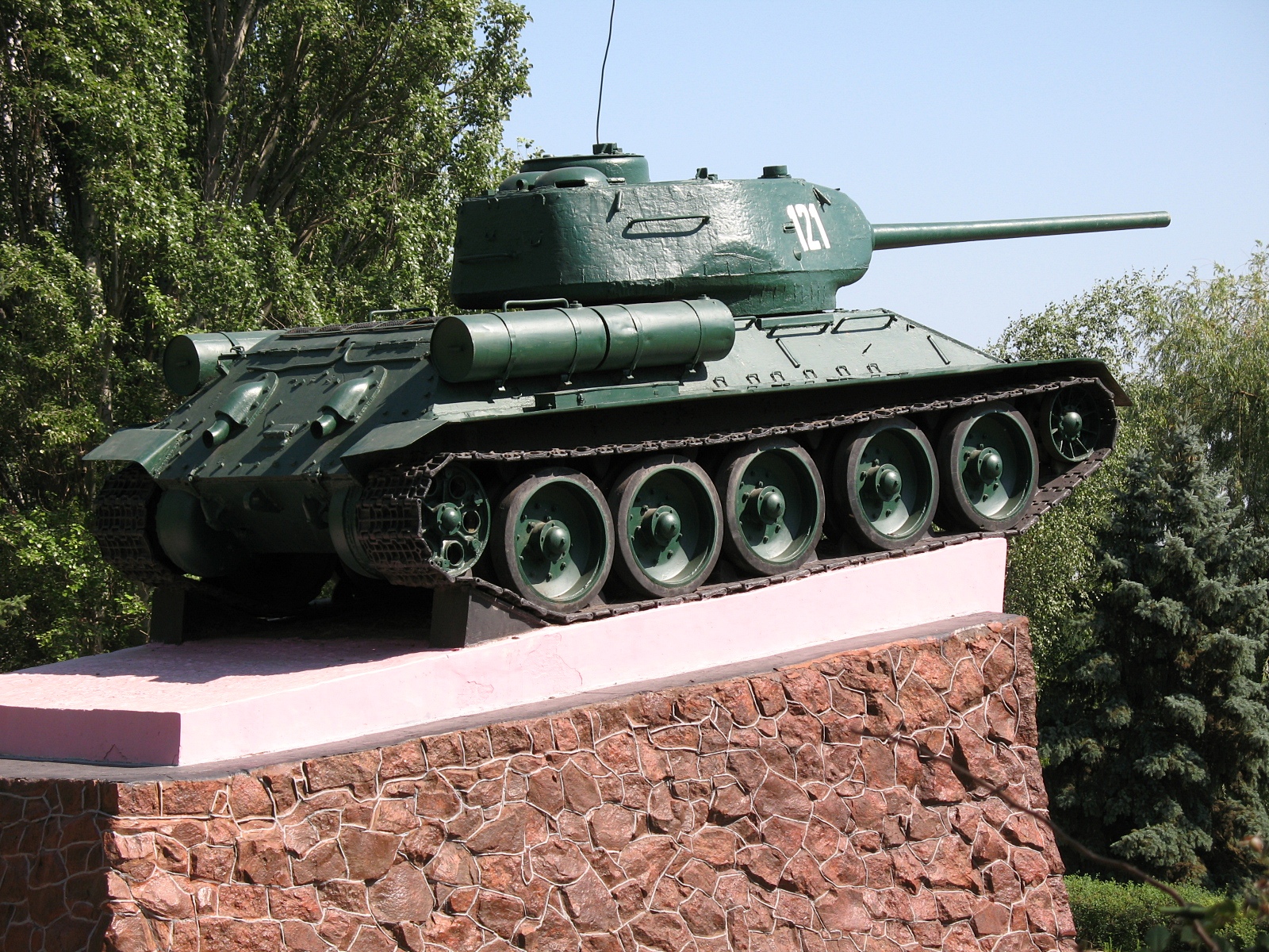 Tank T-34 monument - Mariupol | Second World War 1939-1945, war memorial