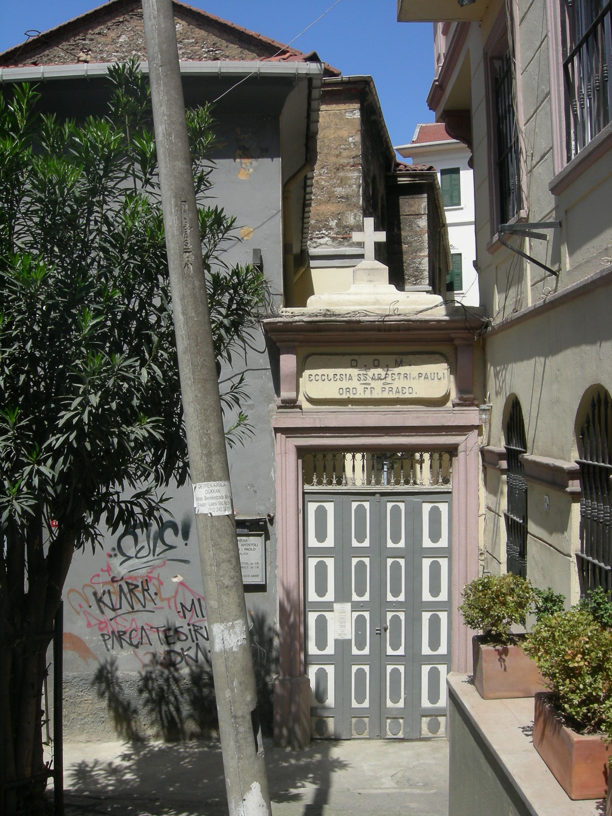 Sen Piyer ve Sen Pol Katolik Kilisesi - İstanbul Büyükşehir Belediyesi