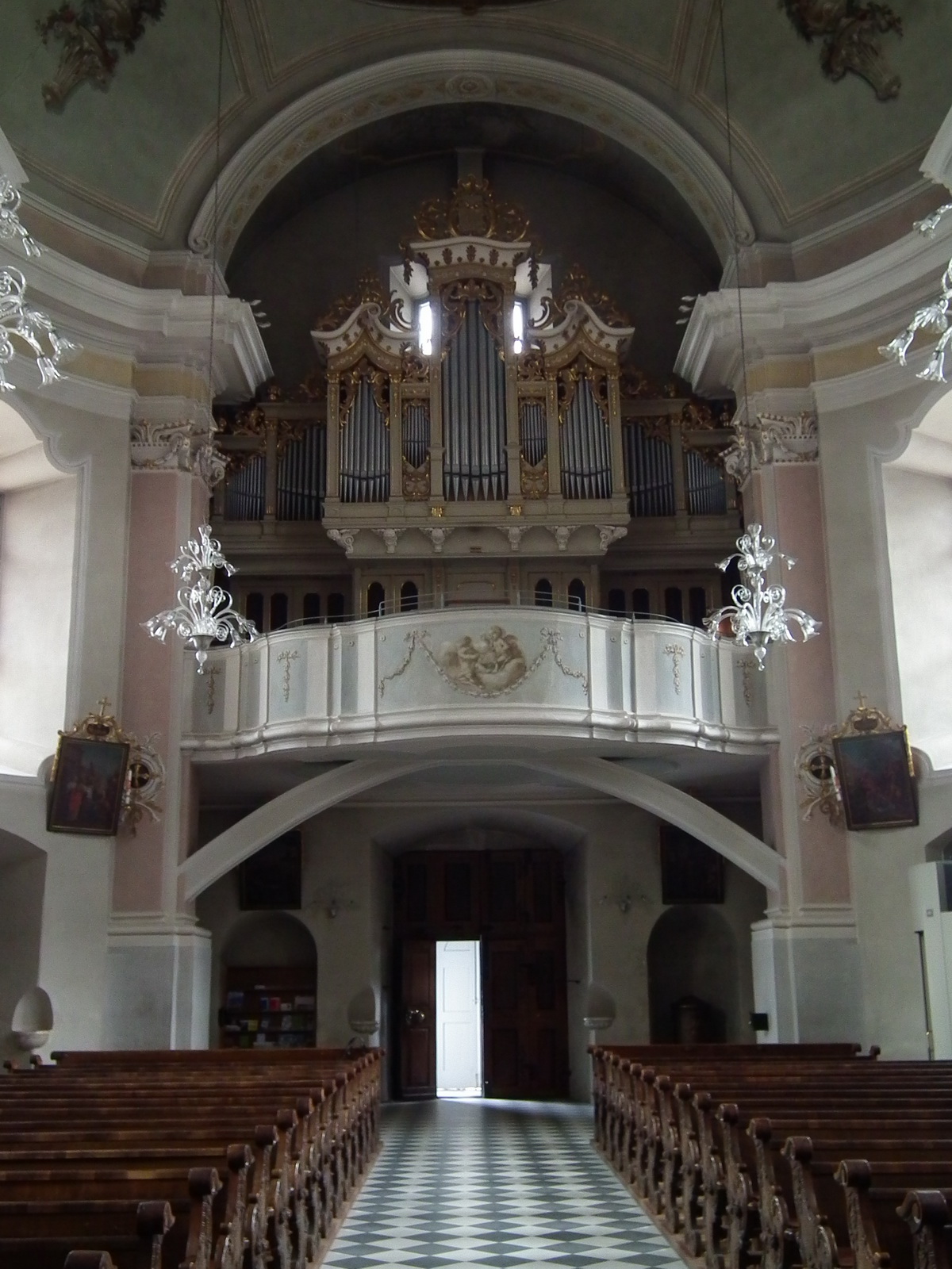 Kathol. Pfarrkirche St. Stephan - Niederdorf (Villabassa)