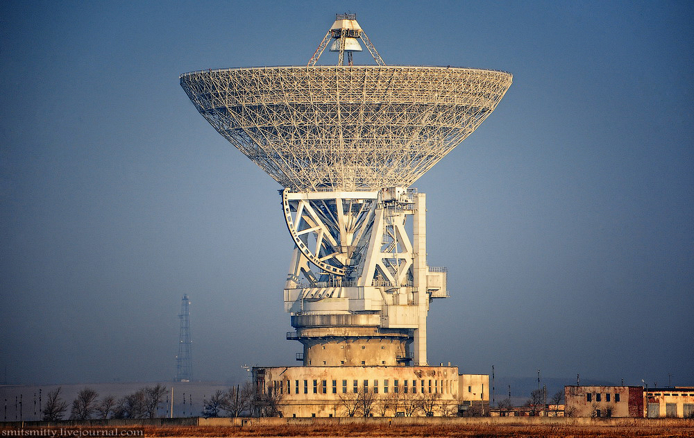 Deep space / Satellite communication antenna | military, radio telescope
