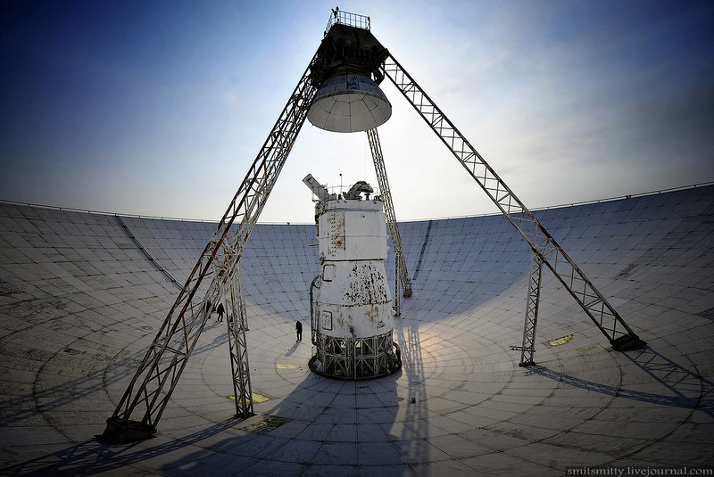 Deep space / Satellite communication antenna | military, radio telescope