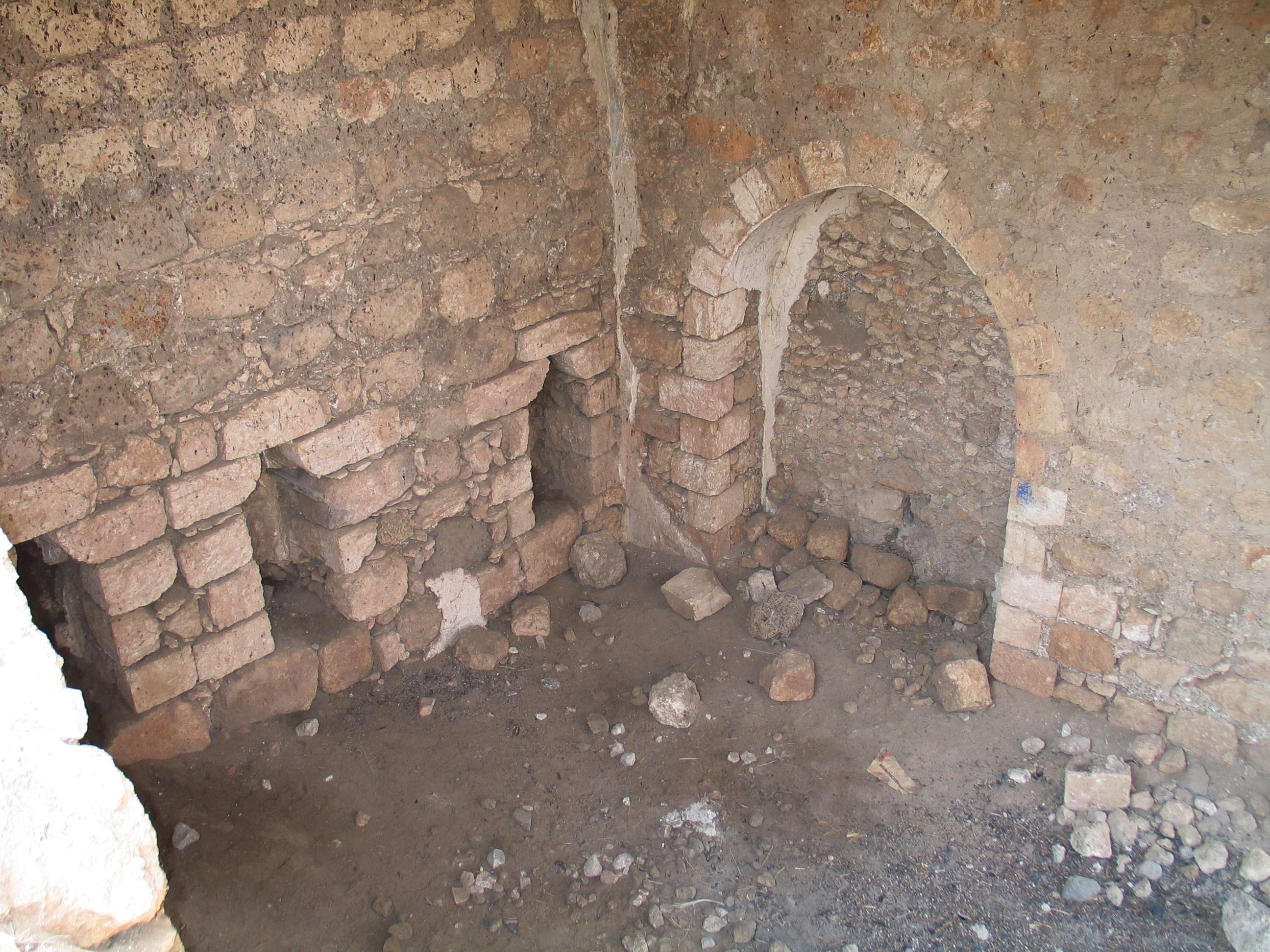 Qaqun Castle