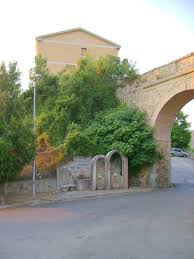 Maida (English)