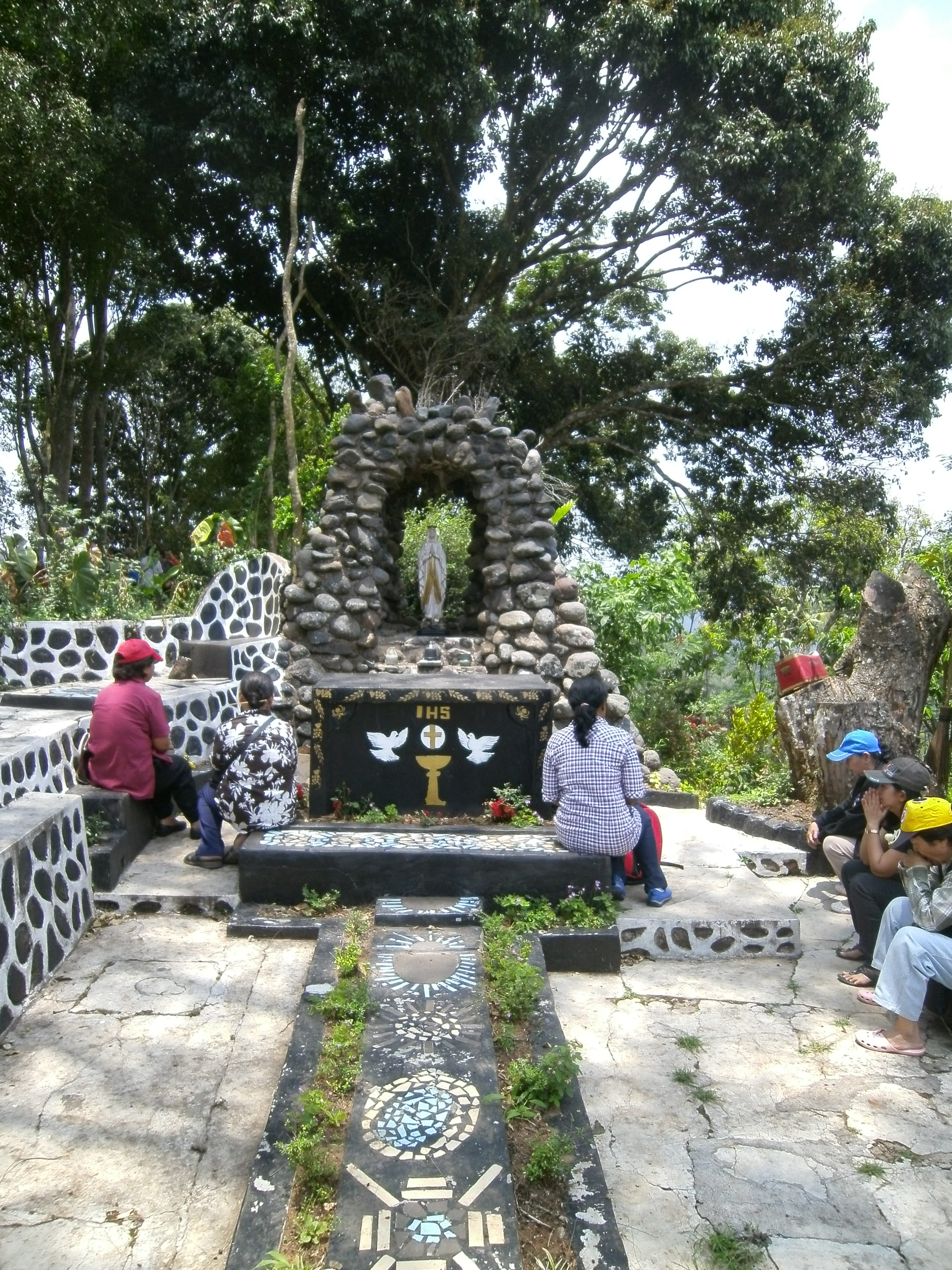 pertapaan st maria rawaseneng | abbey