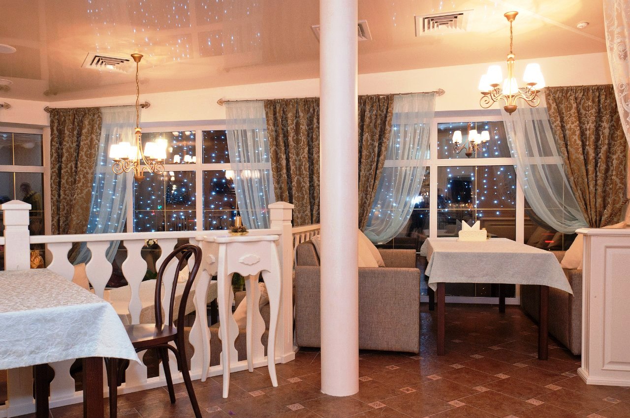 Happiness Restaurant - Kyiv