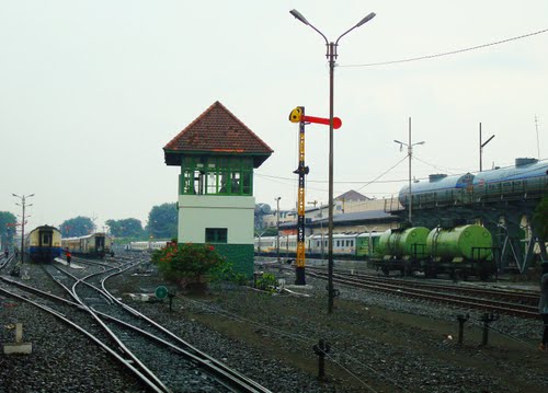 Surabaya Kota/Semut Railway Station - Surabaya | train station
