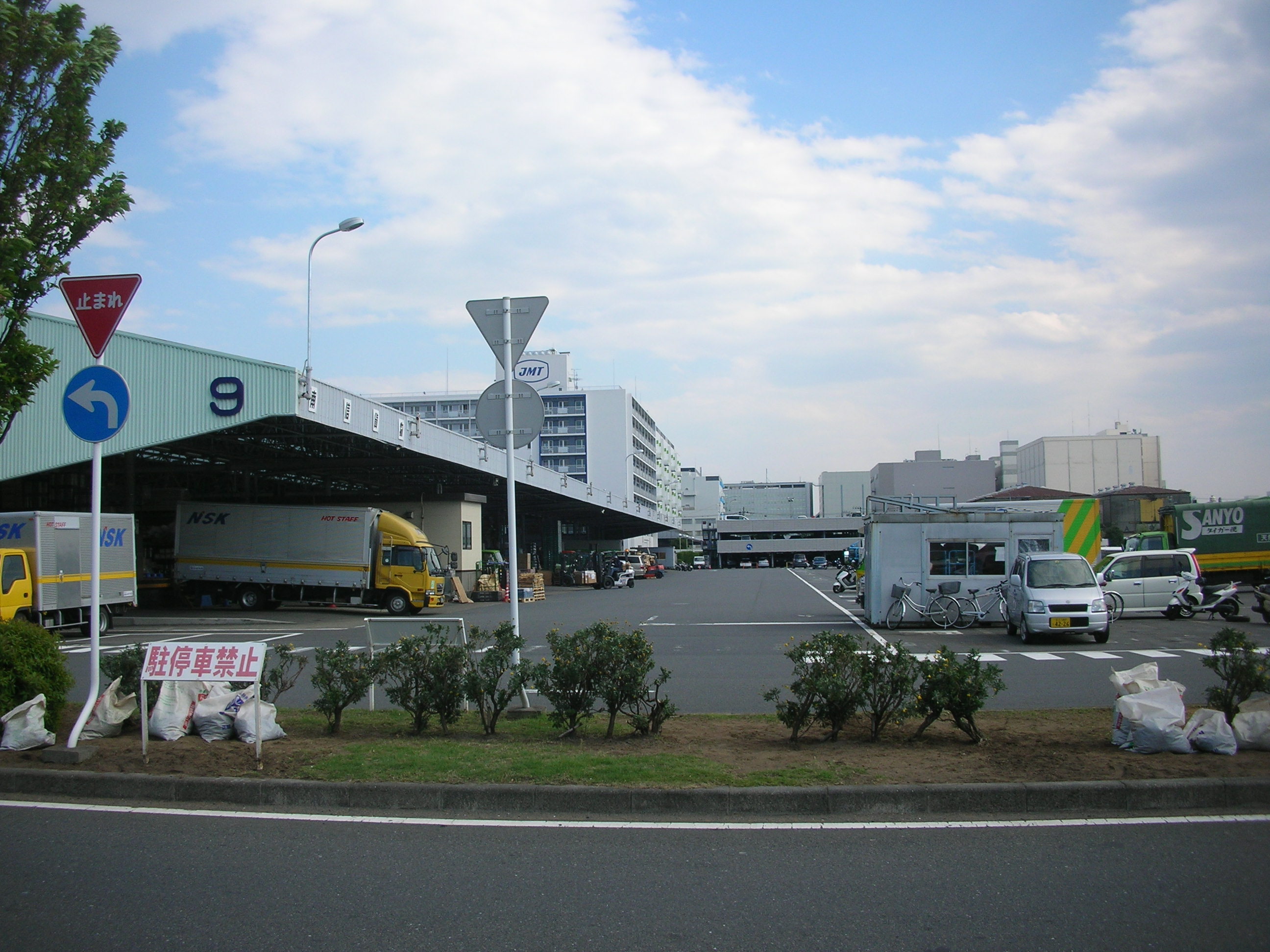 Keihin Truck Terminal - Tokyo | distribution centre