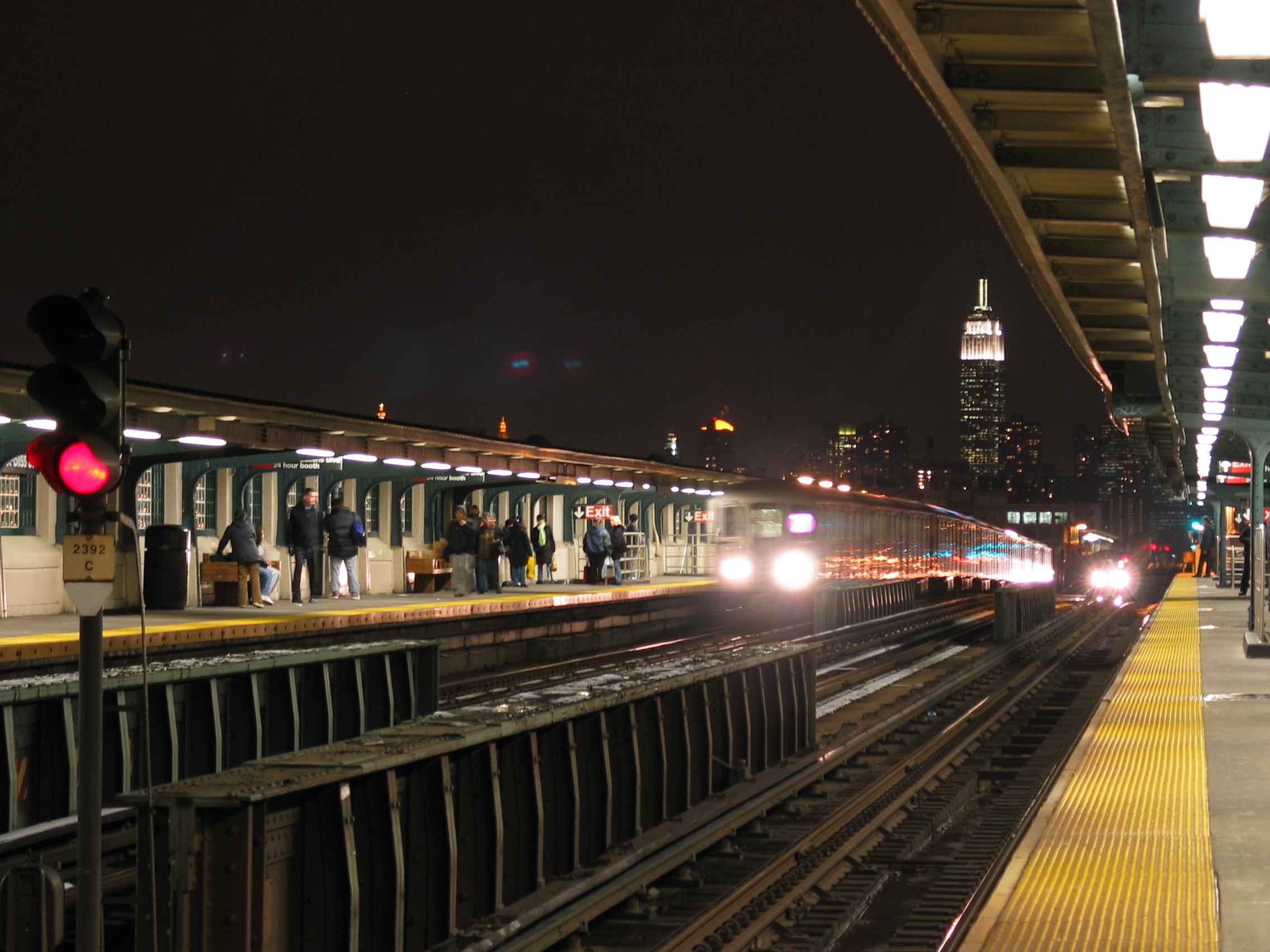46th Street–Bliss Street station (IRT Flushing Line) - New York City ...